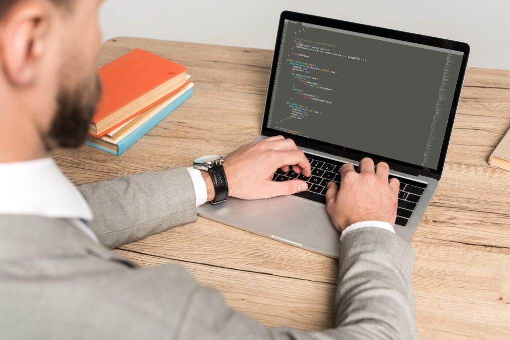 Which Invention Allowed Computers To Become Smaller In Size - Go Roboted